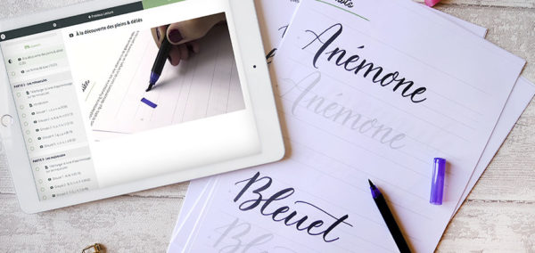 Apprenez le brush lettering en ligne avec le Studio Calligraphique ...